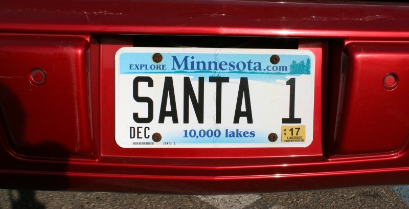 Up close with Santa & his Santa Mobile in southern Minnesota ...