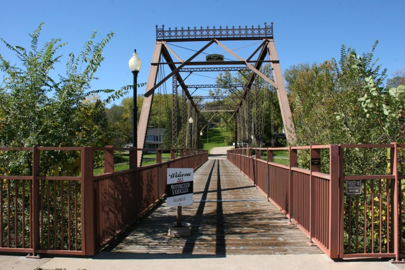 The sign painter of Mazeppa, Part I | Minnesota Prairie Roots