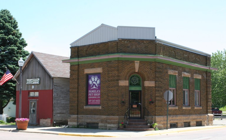 A snapshot of downtown Elysian, Minnesota | Minnesota Prairie Roots